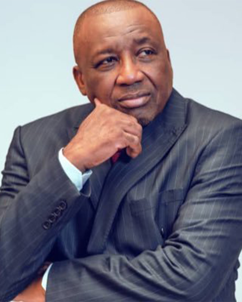 Le professeur Jacques Djoli a présenté, ce samedi 03 août 2024, au centre CEPAS, à Kinshasa, l ...